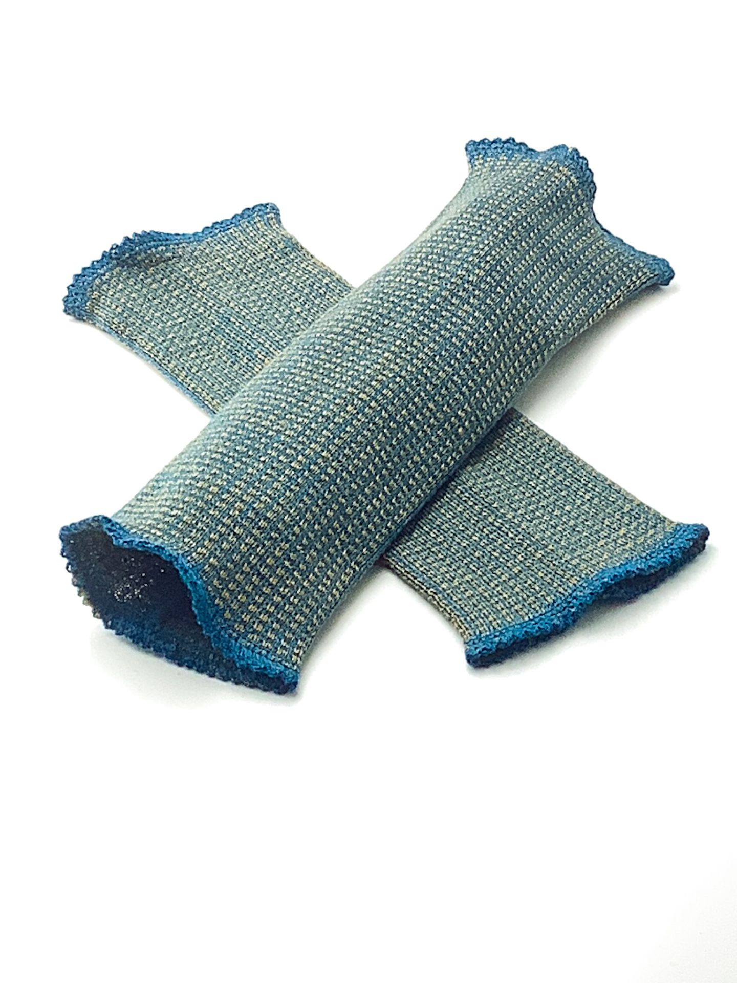 Handgefertigte Arm-Stulpen – Exklusive Designs | Bio-Garne | Pulswärmer ...